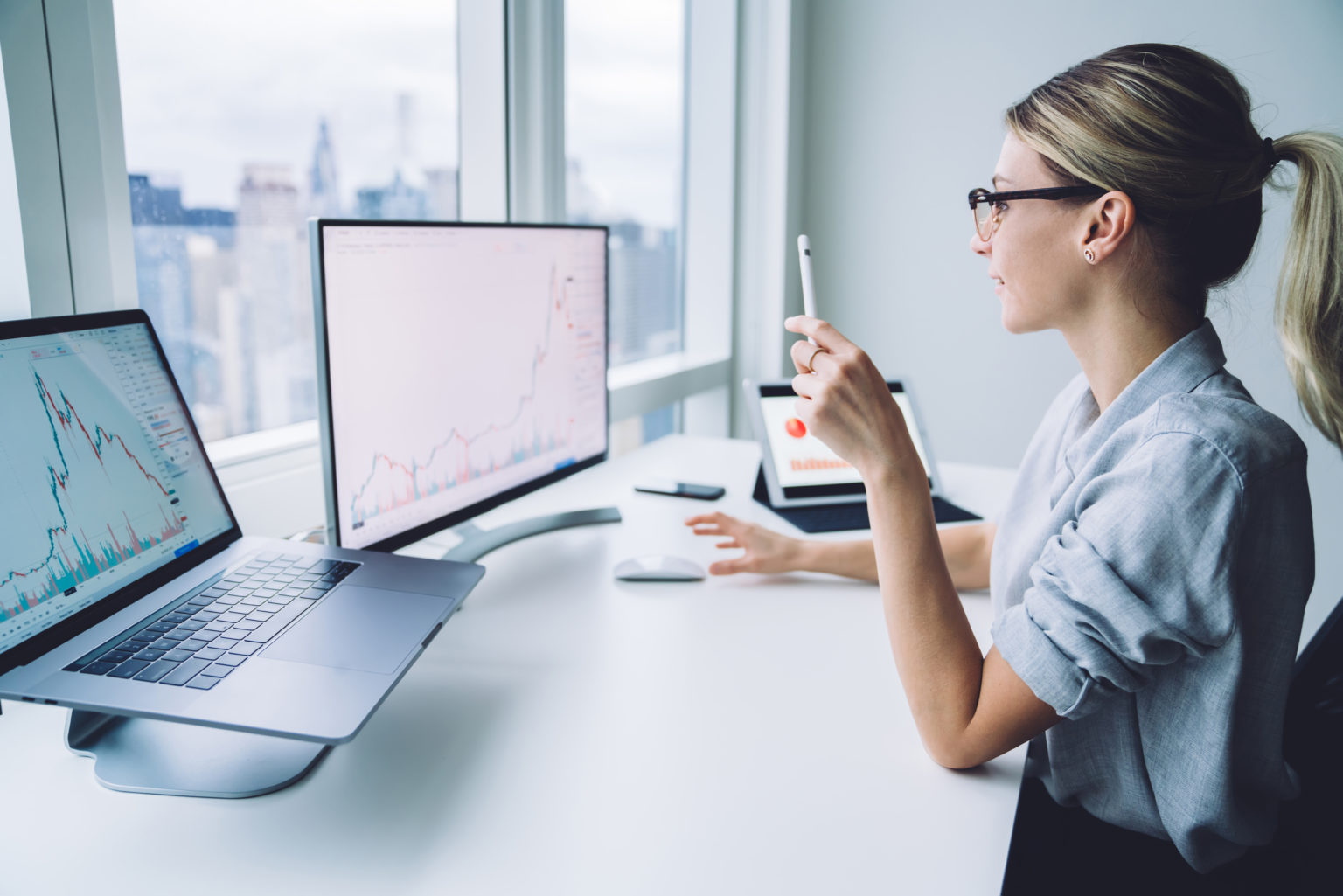 5 Ways to Make a Creative Job Application That Gets You Noticed - EDHEC ...